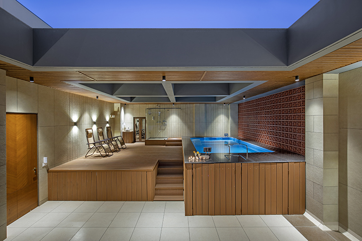 Mastering the Art of Extravagant Living! » India Art N Design