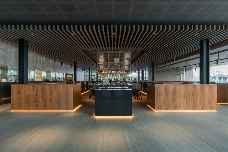 Immersive Restaurant Design Embraces Nature | Carla Bechelli ...